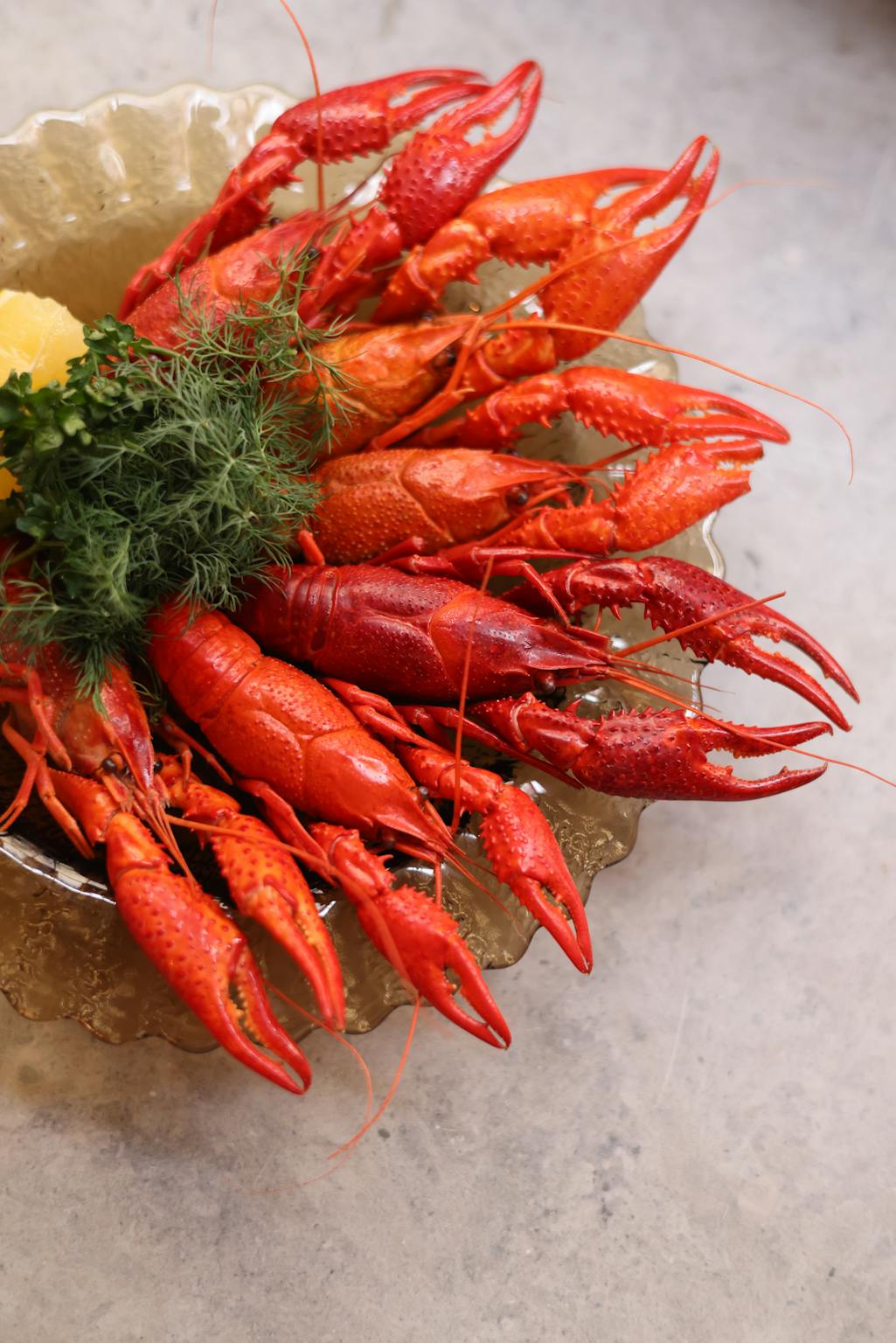 Is Crab Halal? Essential Hadiths and Quranic Insights